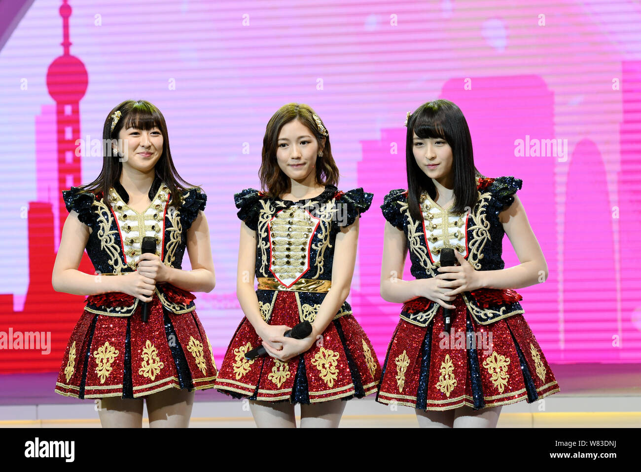 (From left) Rina Izuta, Mayu Watanabe and Saya Kawamoto of Japanese ...