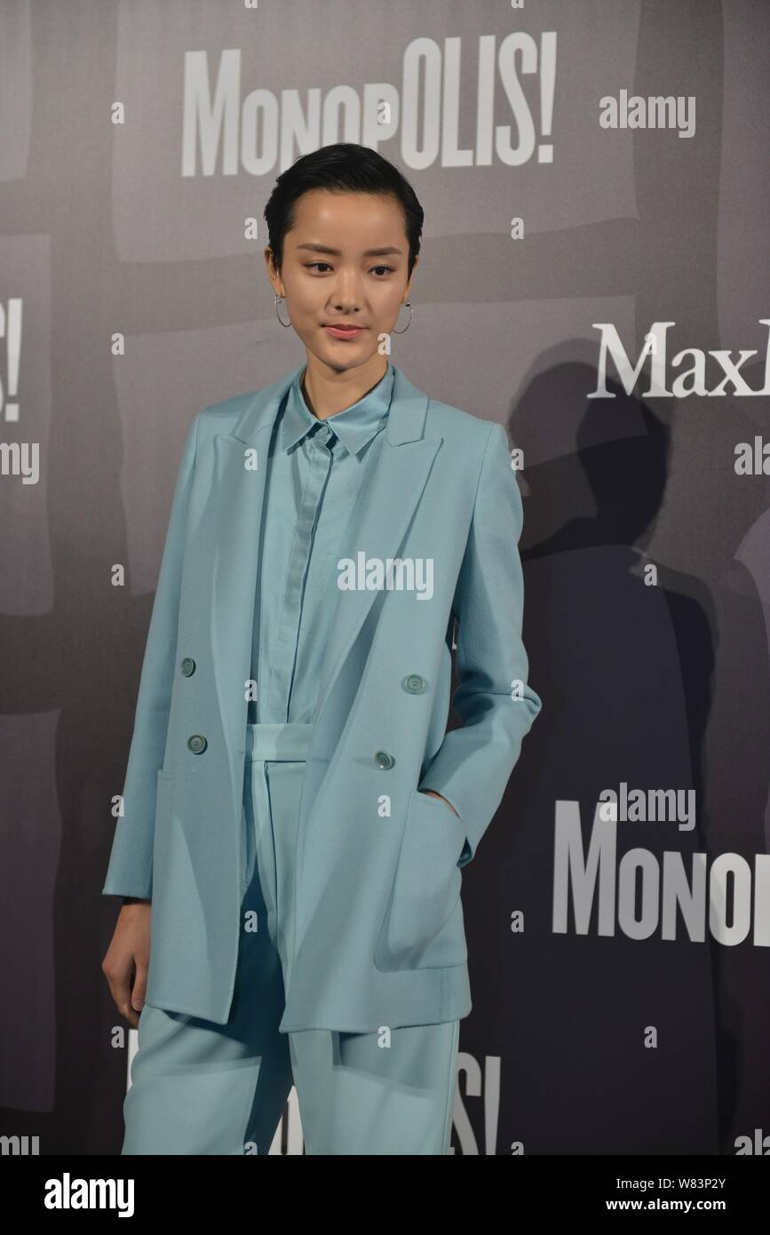 Chinese model Pei Bei arrives for the Max Mara Pre-Fall 2017 fashion ...