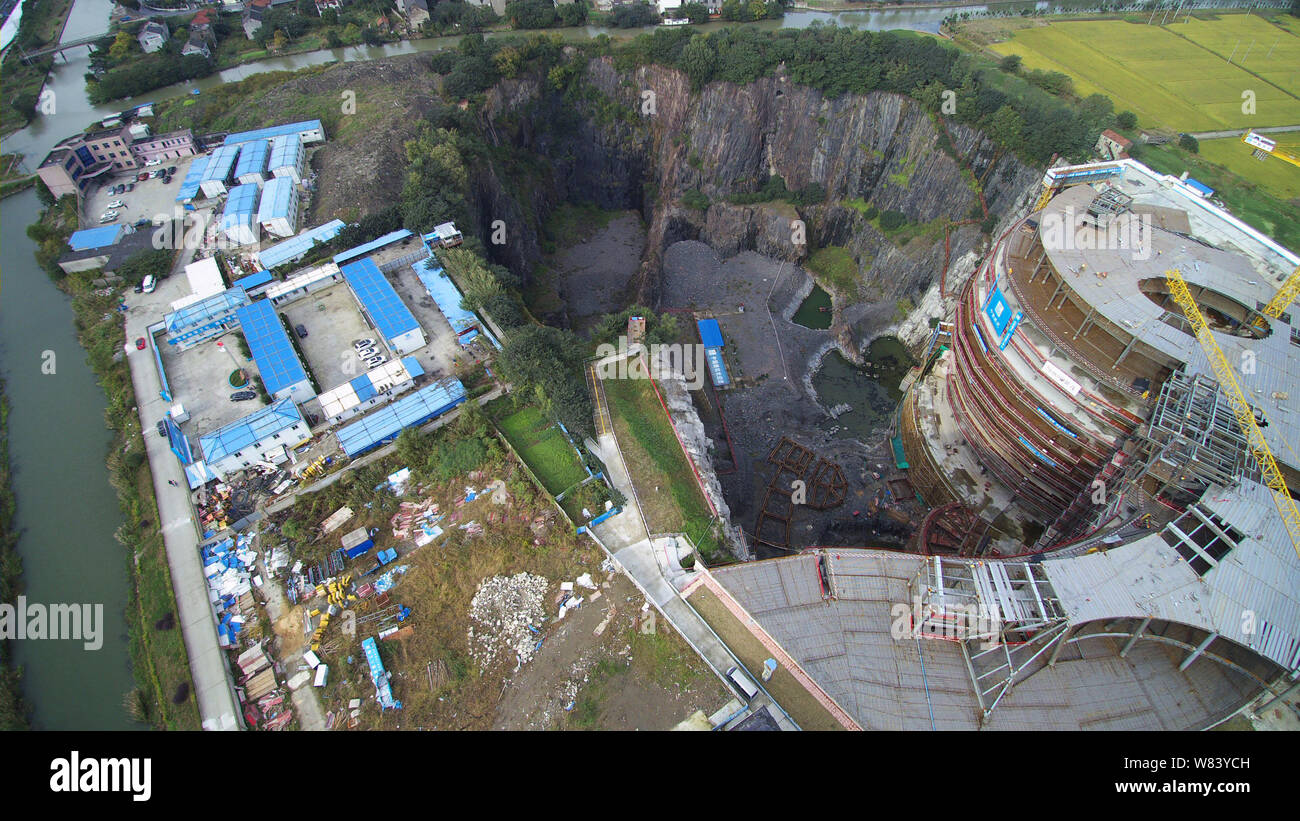 The five-star Shanghai Tianmashan Pit Hotel, also known as the Shimao ...