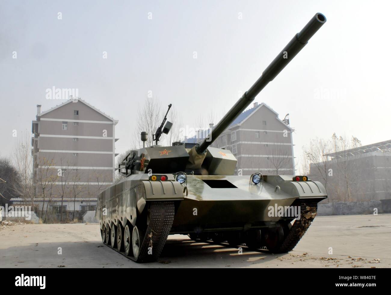 Chinese tank type 99 hi-res stock photography and images - Alamy