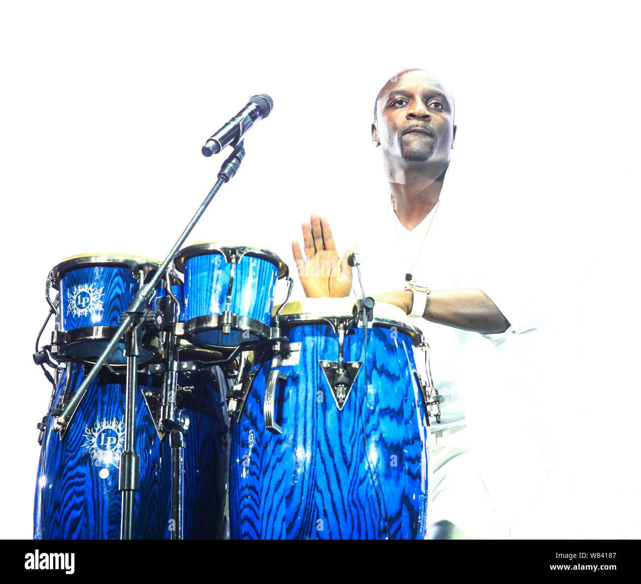 Senegalese-American R&B singer Aliaune Damala Badara Thiam, better ...