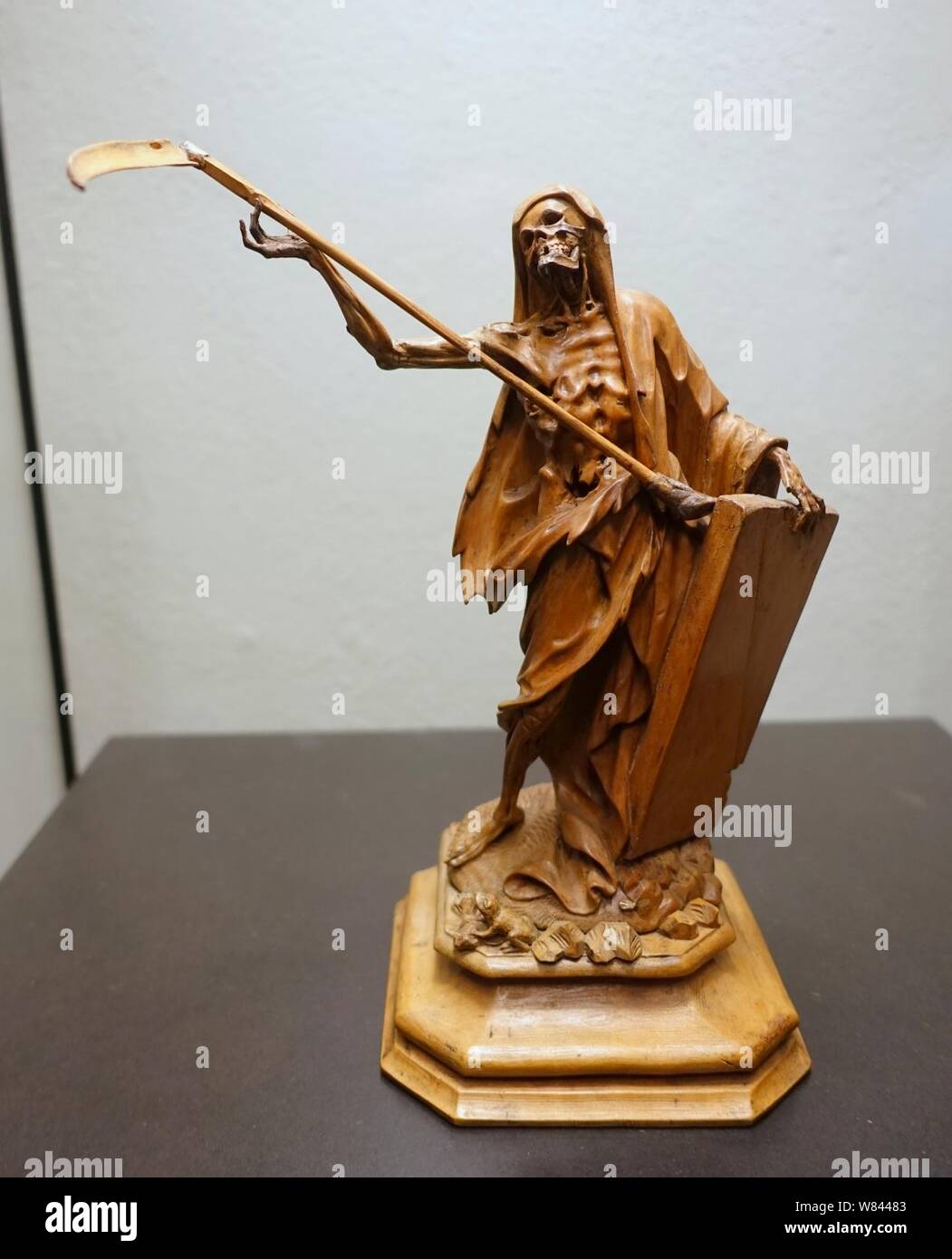 Picture of grim reaper hi-res stock photography and images - Alamy