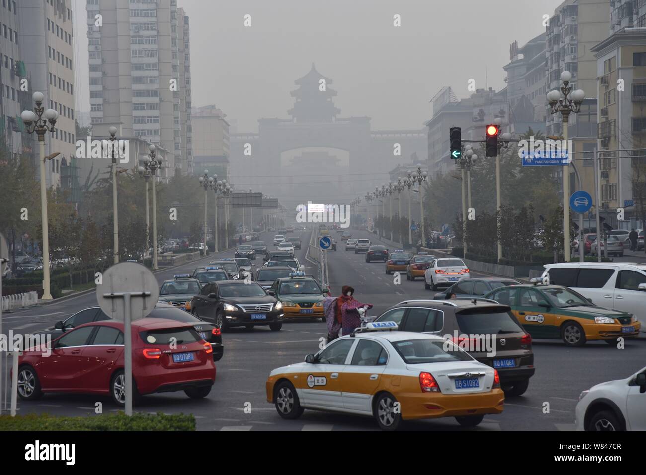 Smog laden hi-res stock photography and images - Alamy