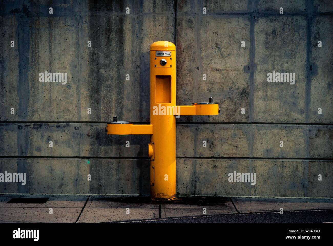 Pedestal post box hi-res stock photography and images - Alamy