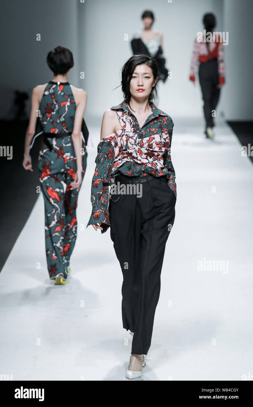 Shanghai fashion week hi-res stock photography and images - Alamy