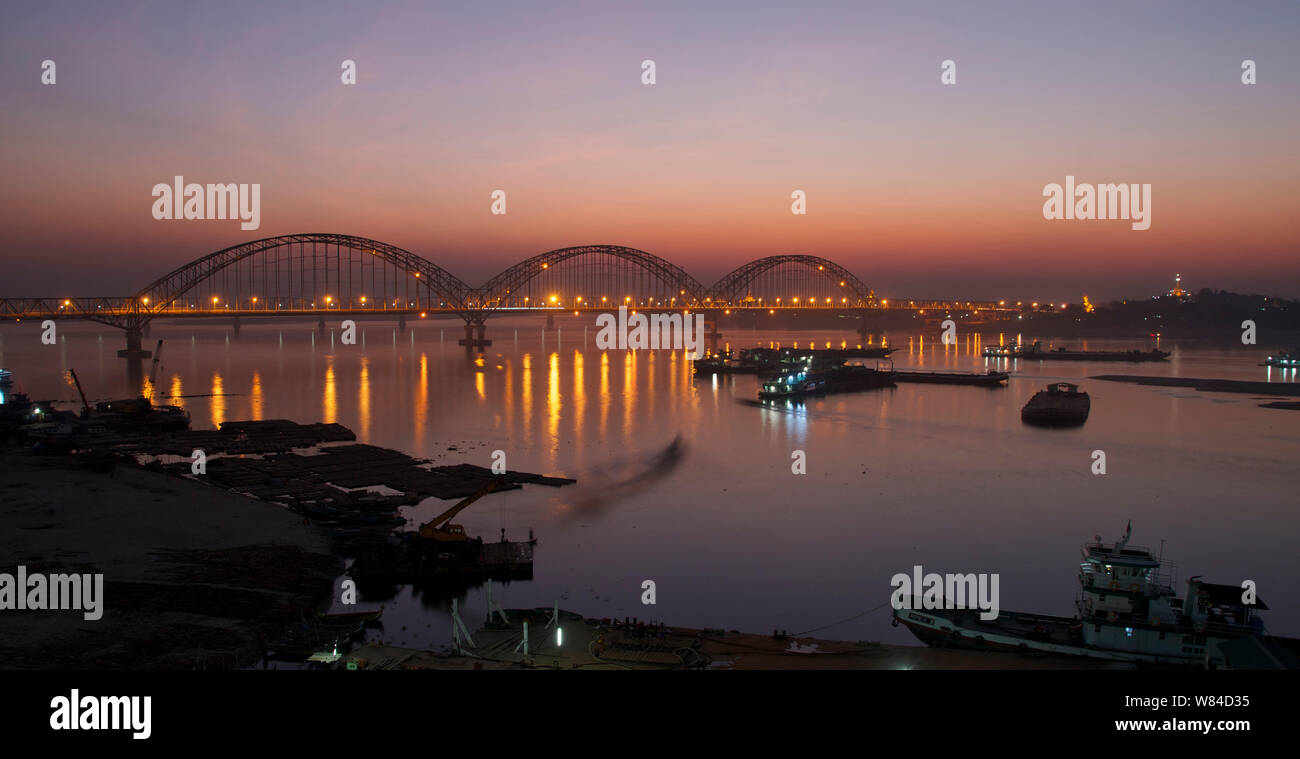 Yadanabon hi-res stock photography and images - Alamy
