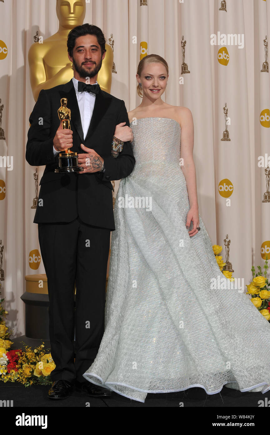 LOS ANGELES, CA. March 07, 2010: Amanda Seyfried & Ryan Bingham at the ...