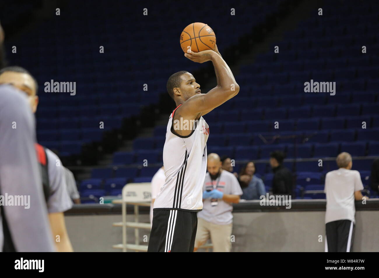 Trevor ariza houston rockets hi-res stock photography and images - Alamy