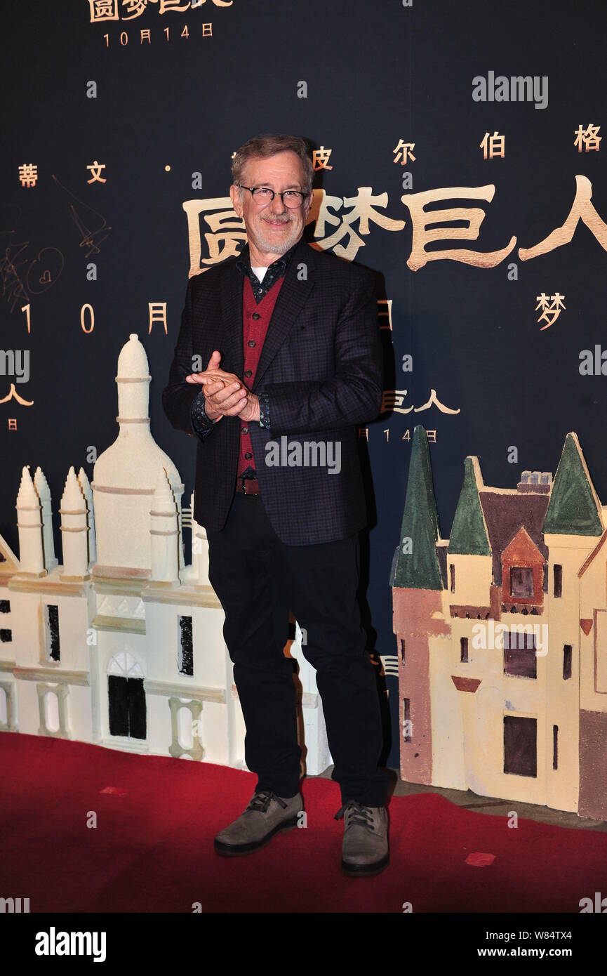 American director Steven Spielberg arrives on the red carpet for the ...