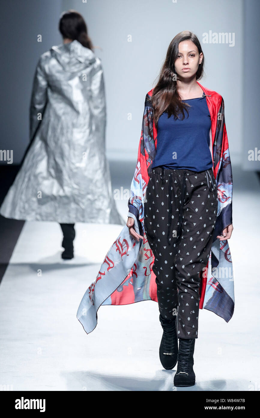 Models display new creations at the fashion show of Yaki Hidomi during ...