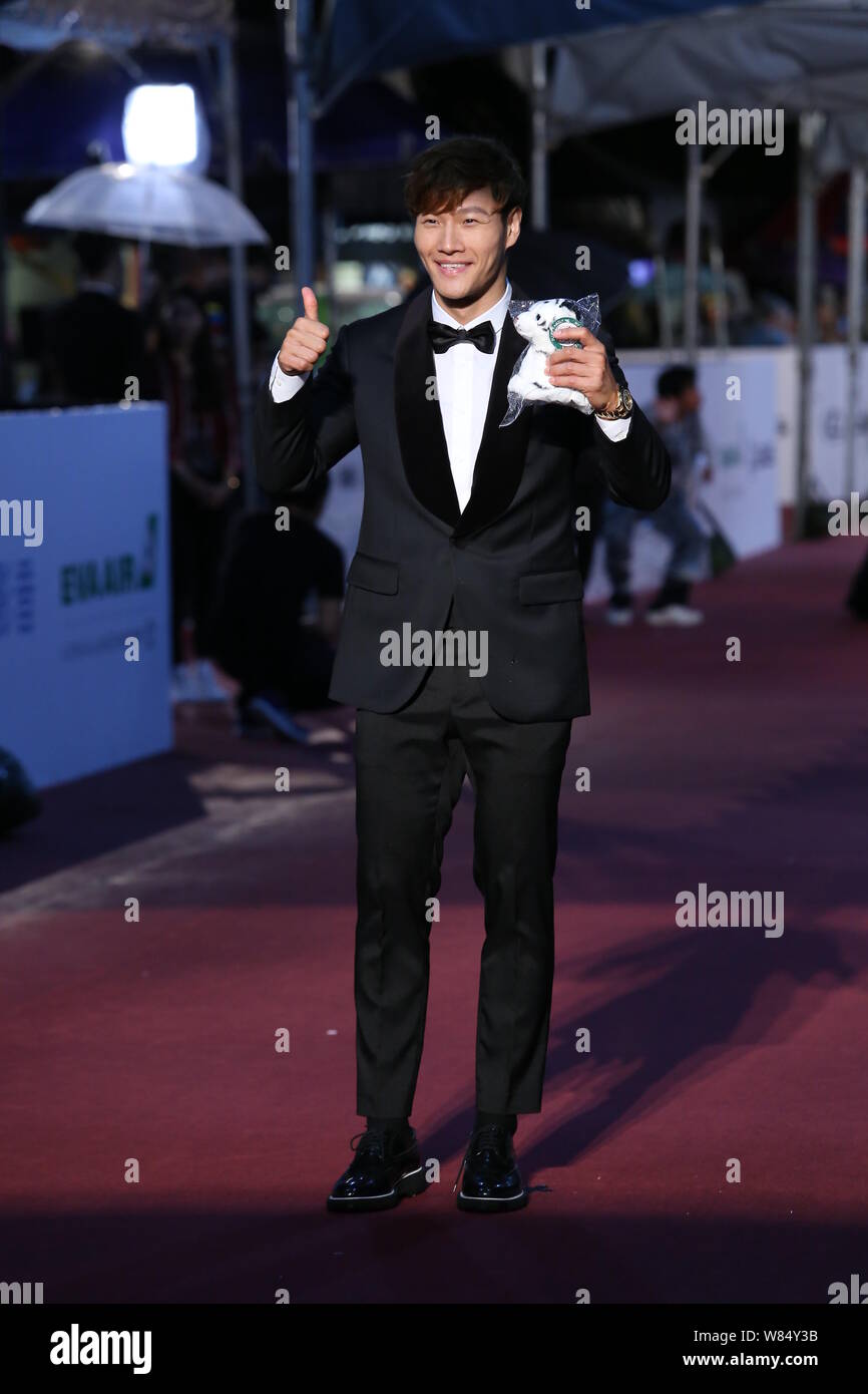 South Korean singer Kim Jong-gook arrives at the red carpet for the ...