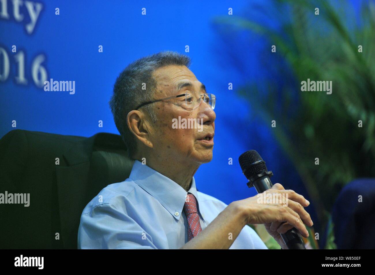 Samuel Ting High Resolution Stock Photography and Images - Alamy