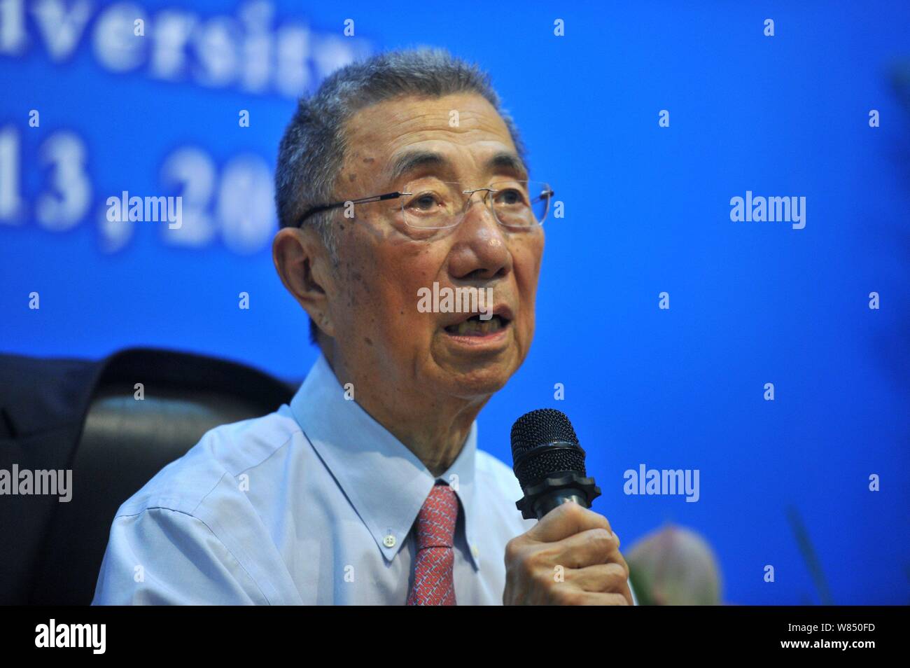 American physicist Samuel Chao Chung Ting, who received the Nobel Prize ...