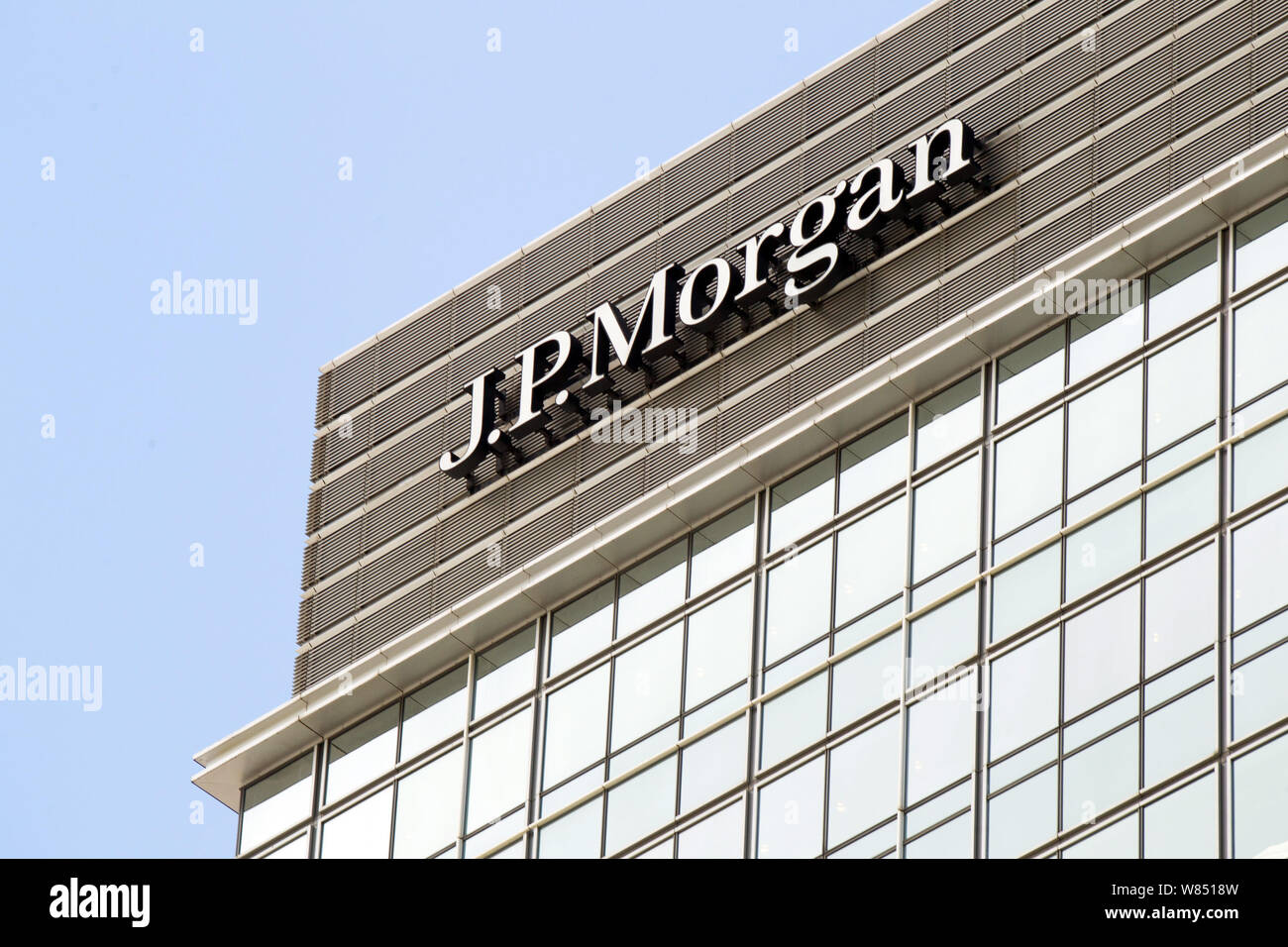 Jp Morgan Building Office Building Stock Photos & Jp Morgan Building ...