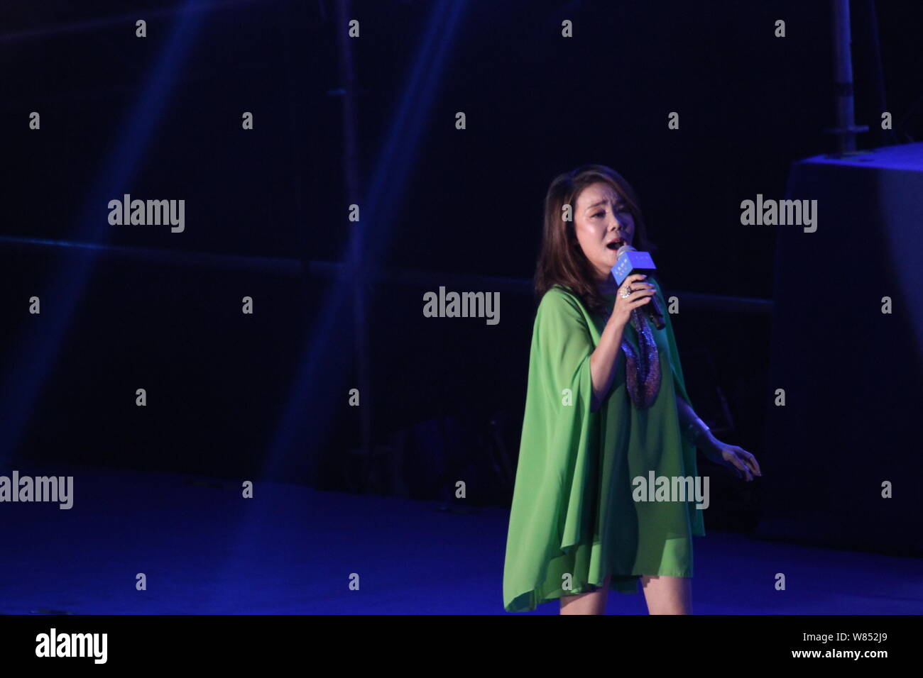 Winnie hsin hi-res stock photography and images - Alamy