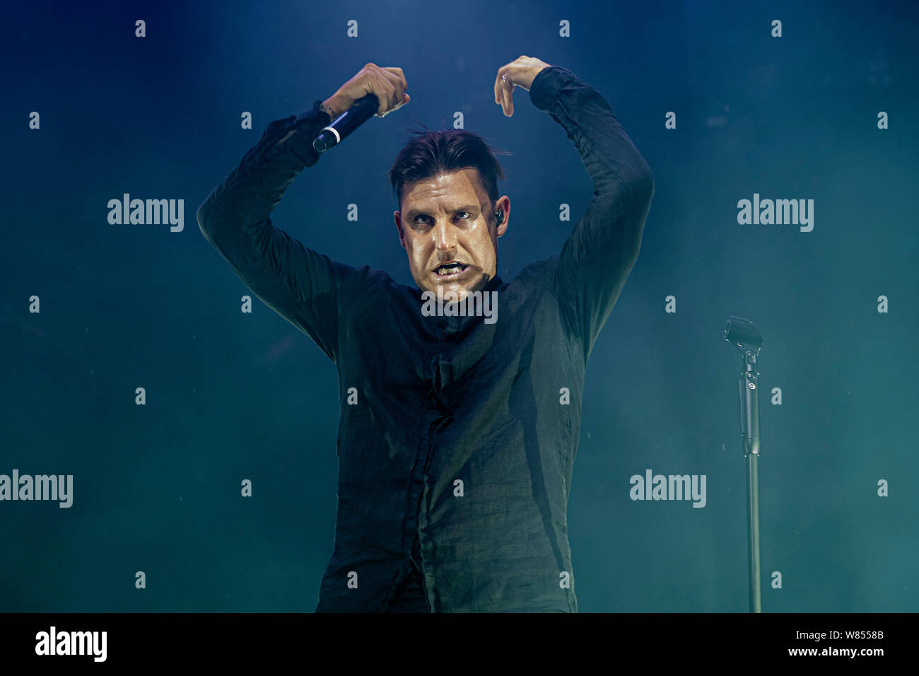 Parkway drive hi-res stock photography and images - Alamy