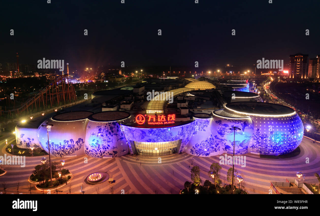 Night view of the Wanda Mall at the Nanchang Wanda Cultural Tourism ...