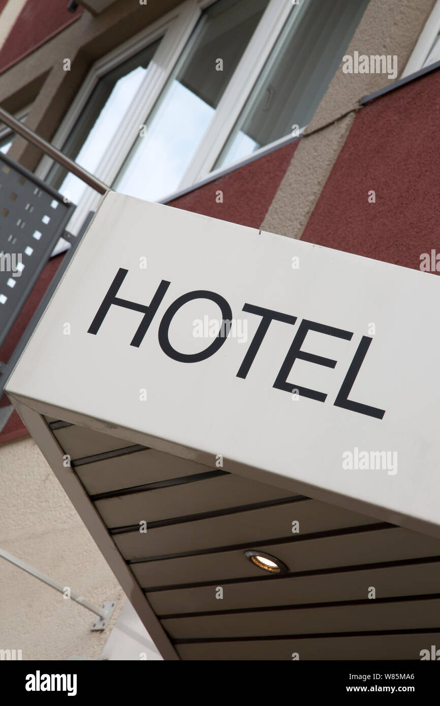 Hotel sign on diagonal slant hi-res stock photography and images - Alamy