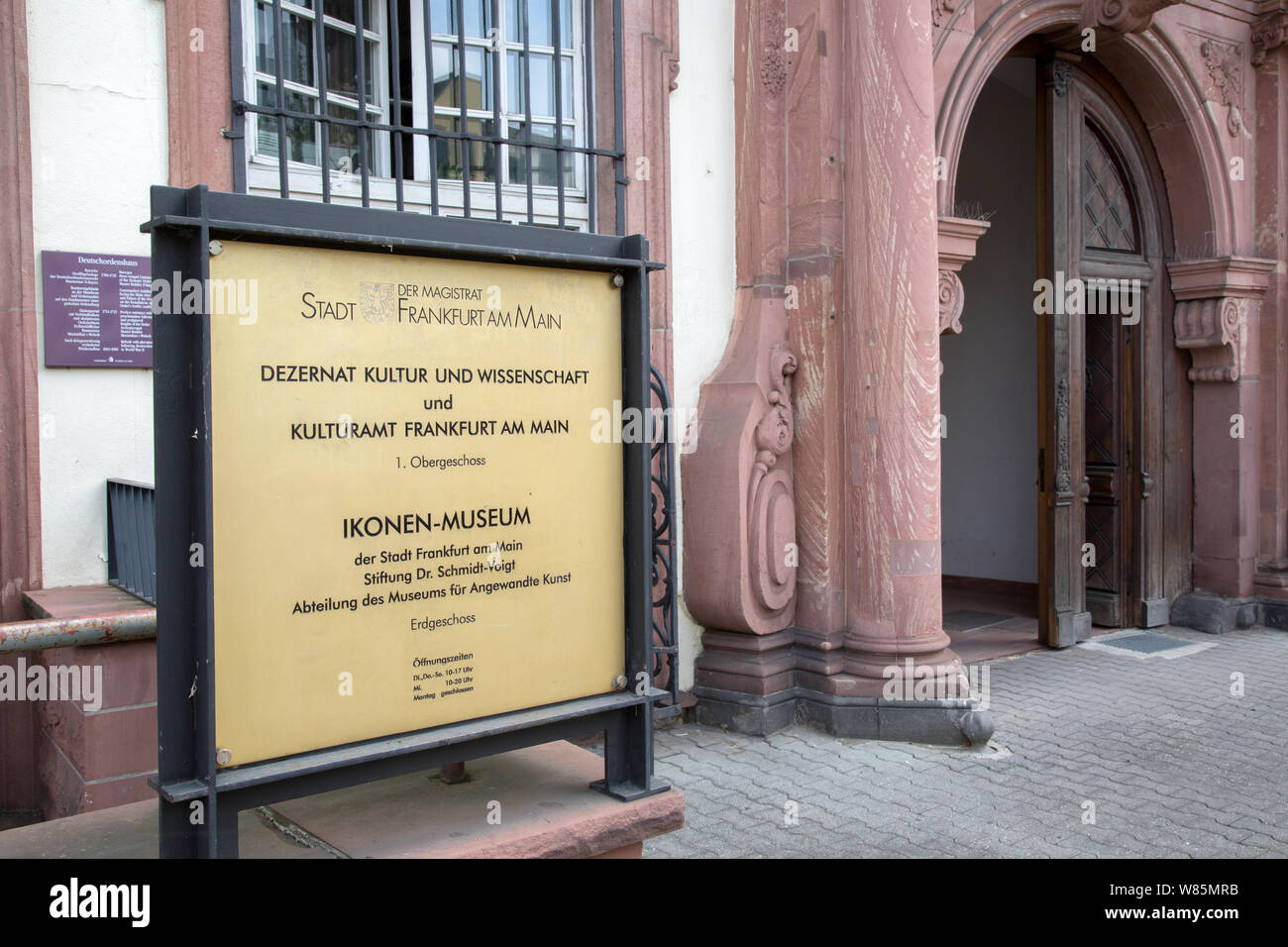 Ikonen museum hi-res stock photography and images - Alamy