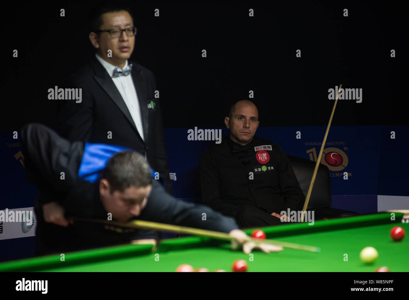 Snooker shots hi-res stock photography and images - Alamy