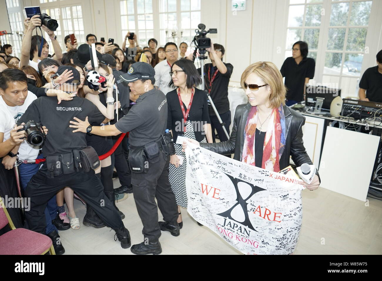 Hayashi hi-res stock photography and images - Alamy