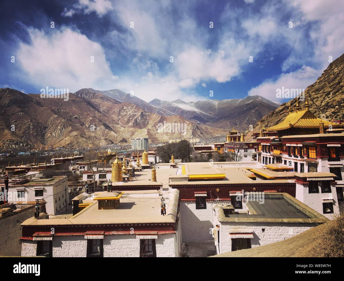 Sera temple hi-res stock photography and images - Alamy