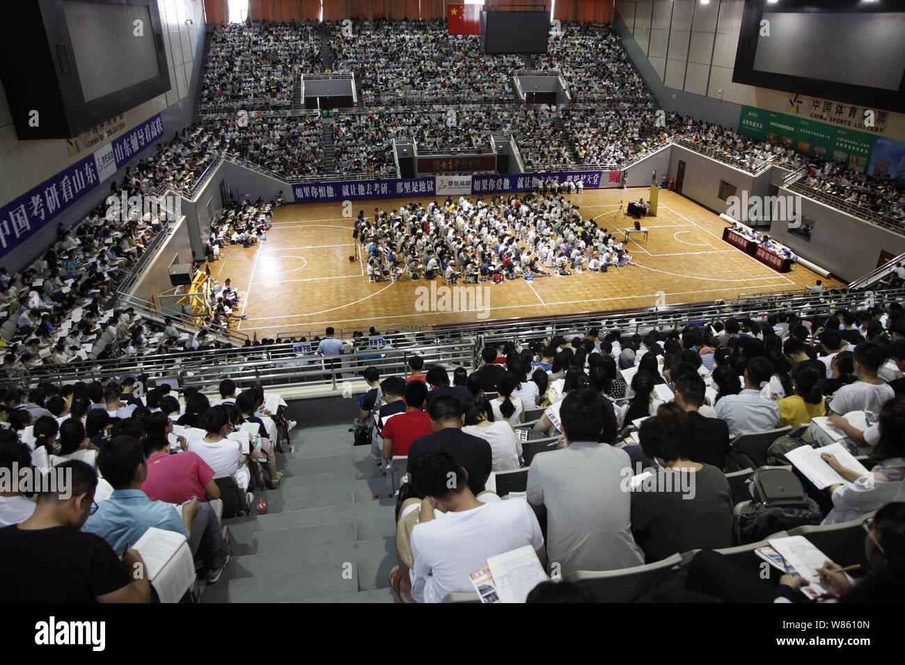 Chinese students take part in a tutorial and review session for the ...