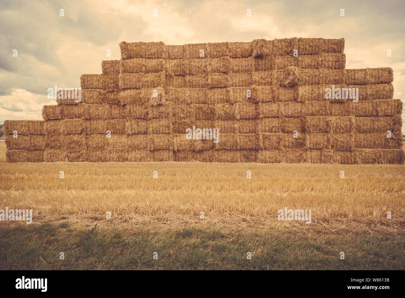hay bails in english countryside Stock Photo - Alamy