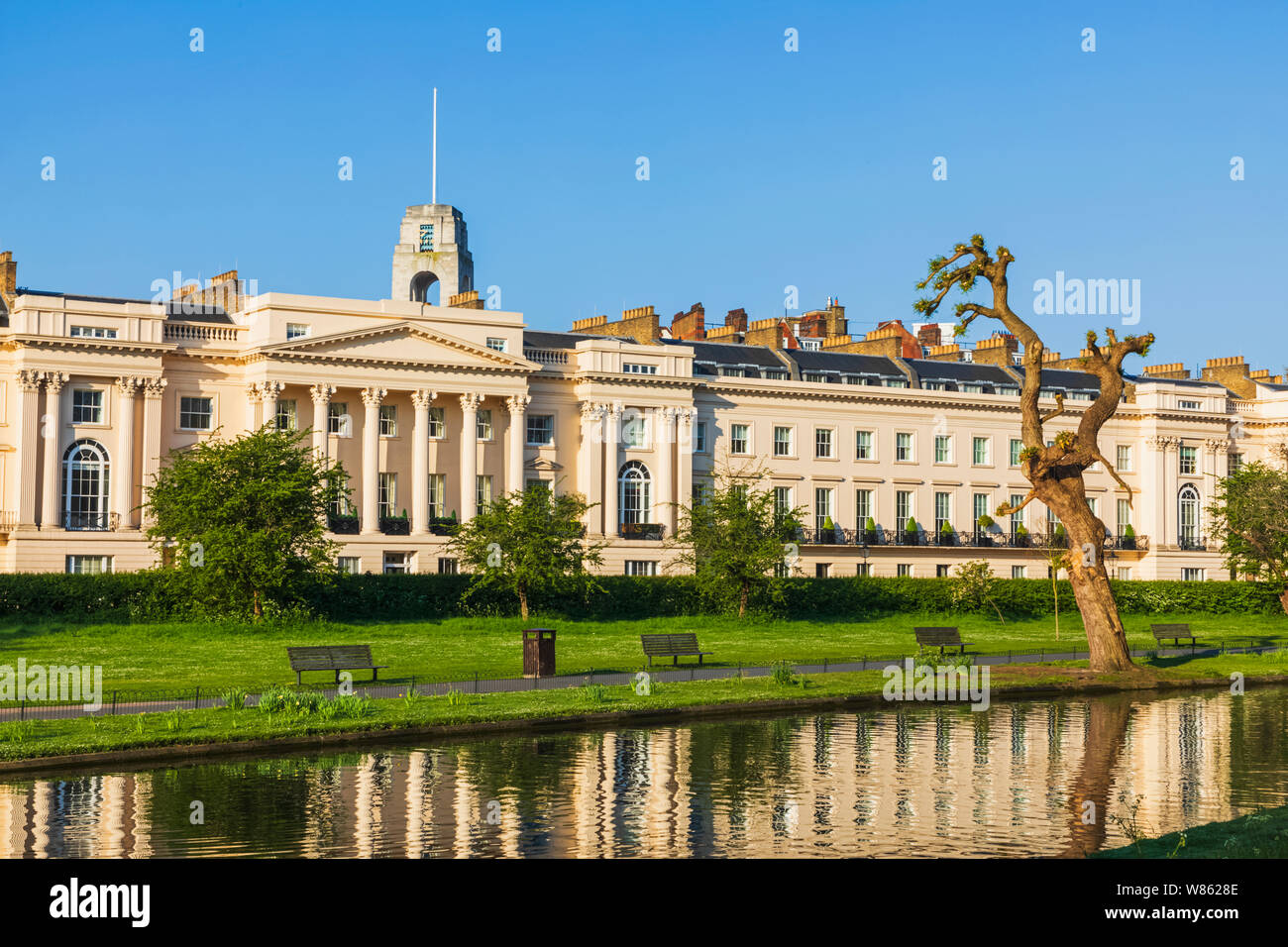 Regents park terrace london hi-res stock photography and images - Alamy
