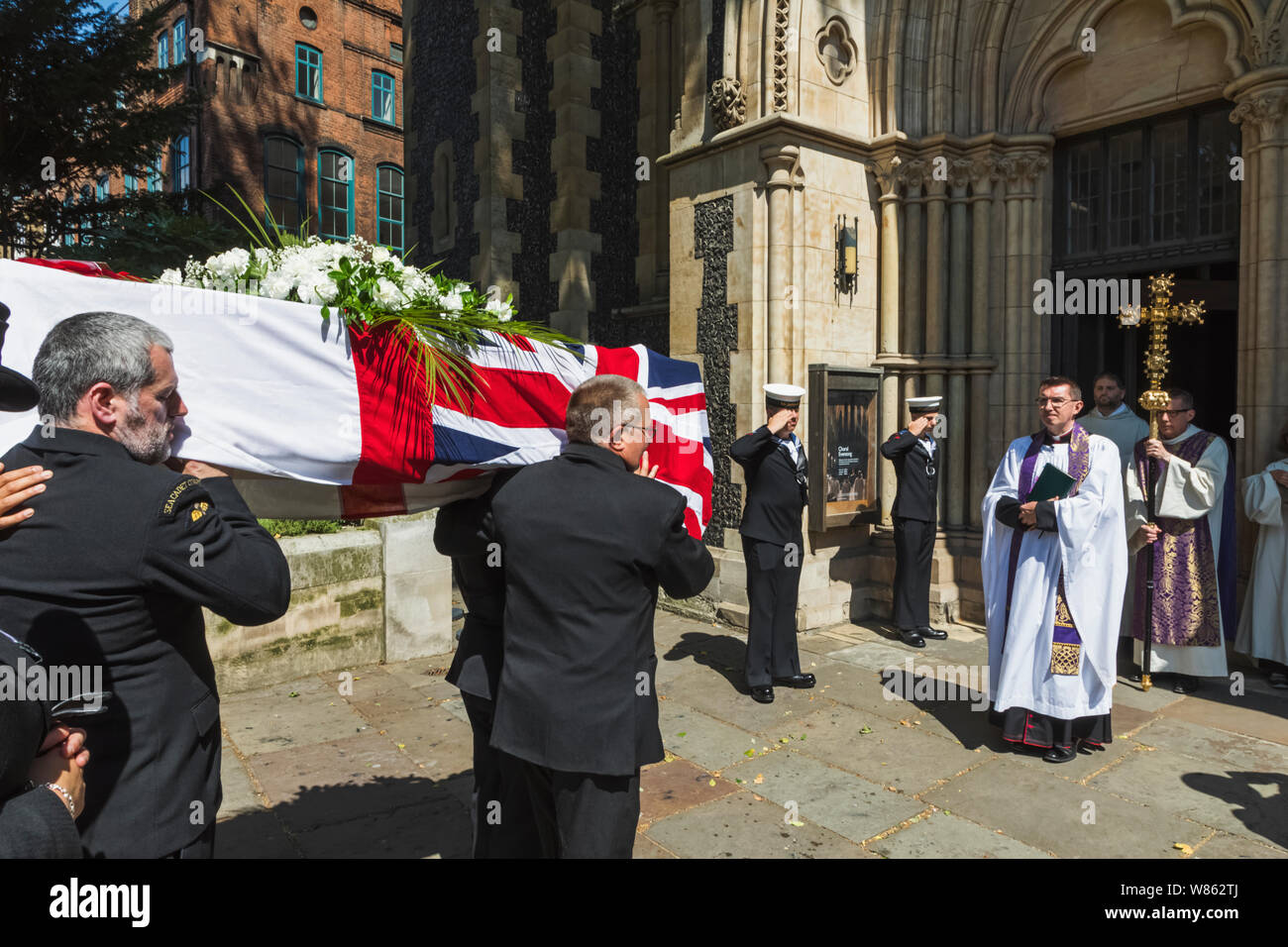 English coffin hi-res stock photography and images - Alamy