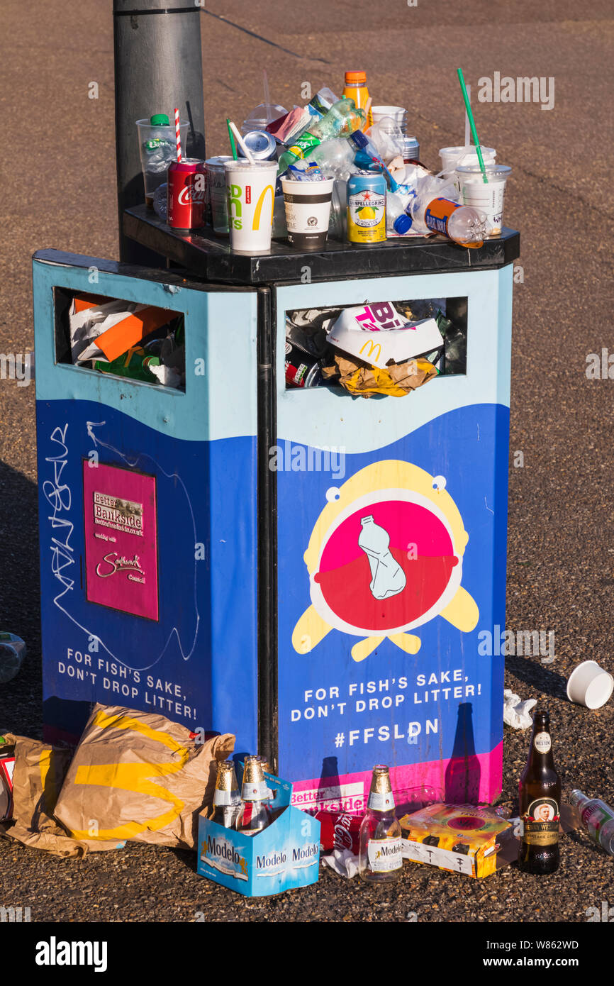 Littering london hi-res stock photography and images - Alamy