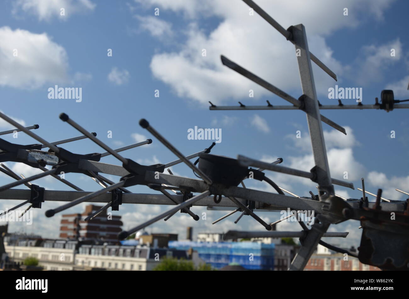 Uhf antenna hi-res stock photography and images - Alamy