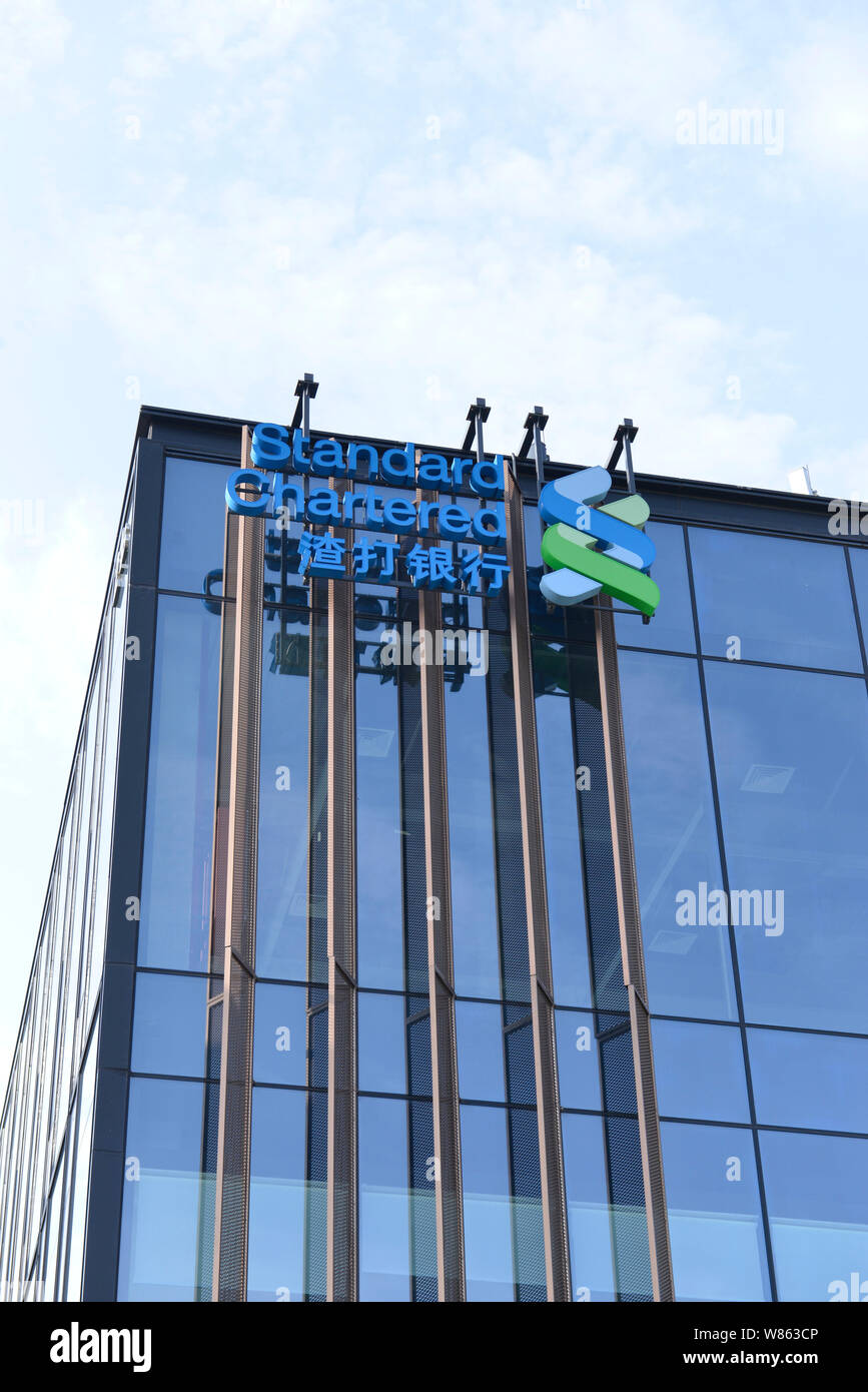 Charte standard hi-res stock photography and images - Alamy