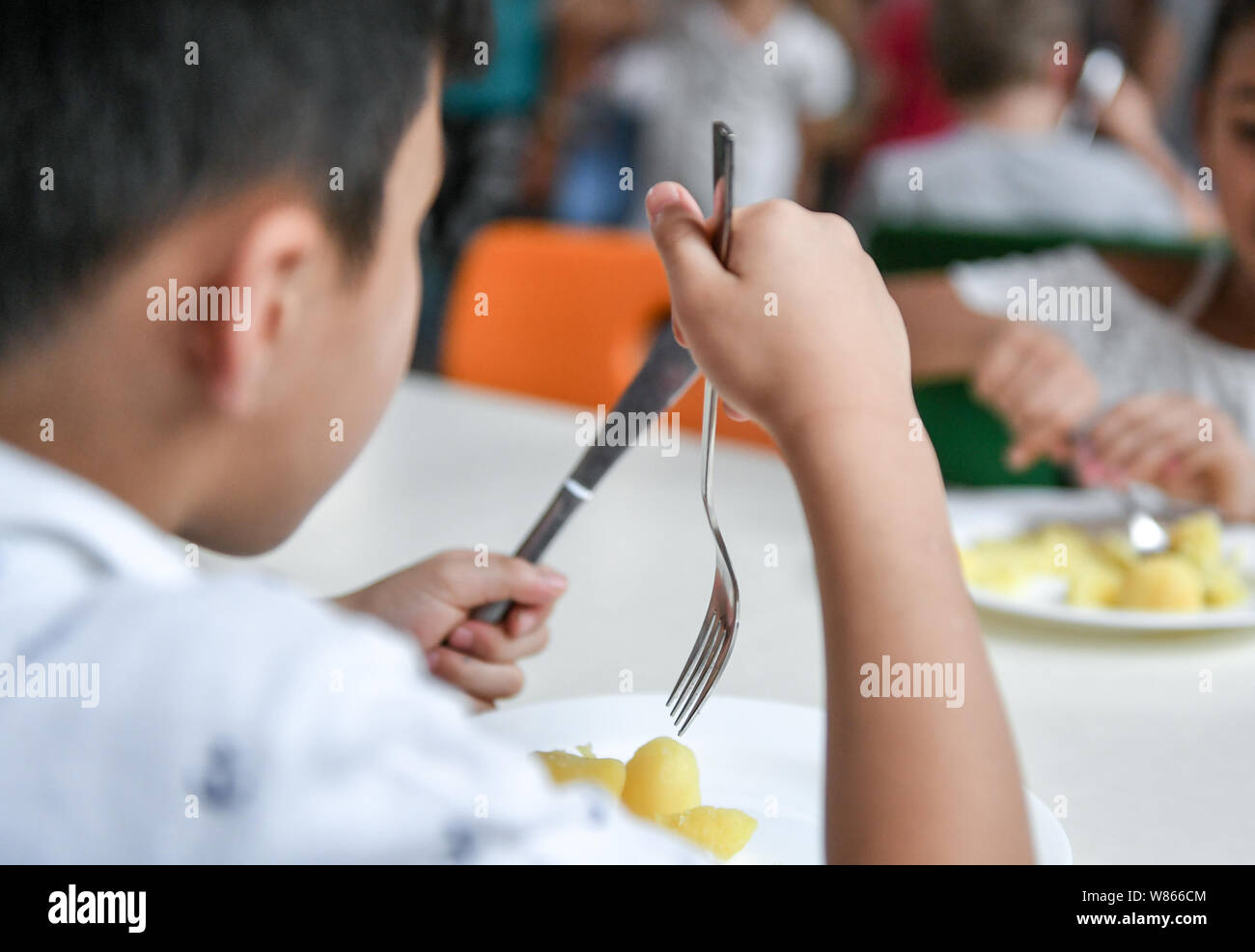 Basic school lunch hi-res stock photography and images - Alamy
