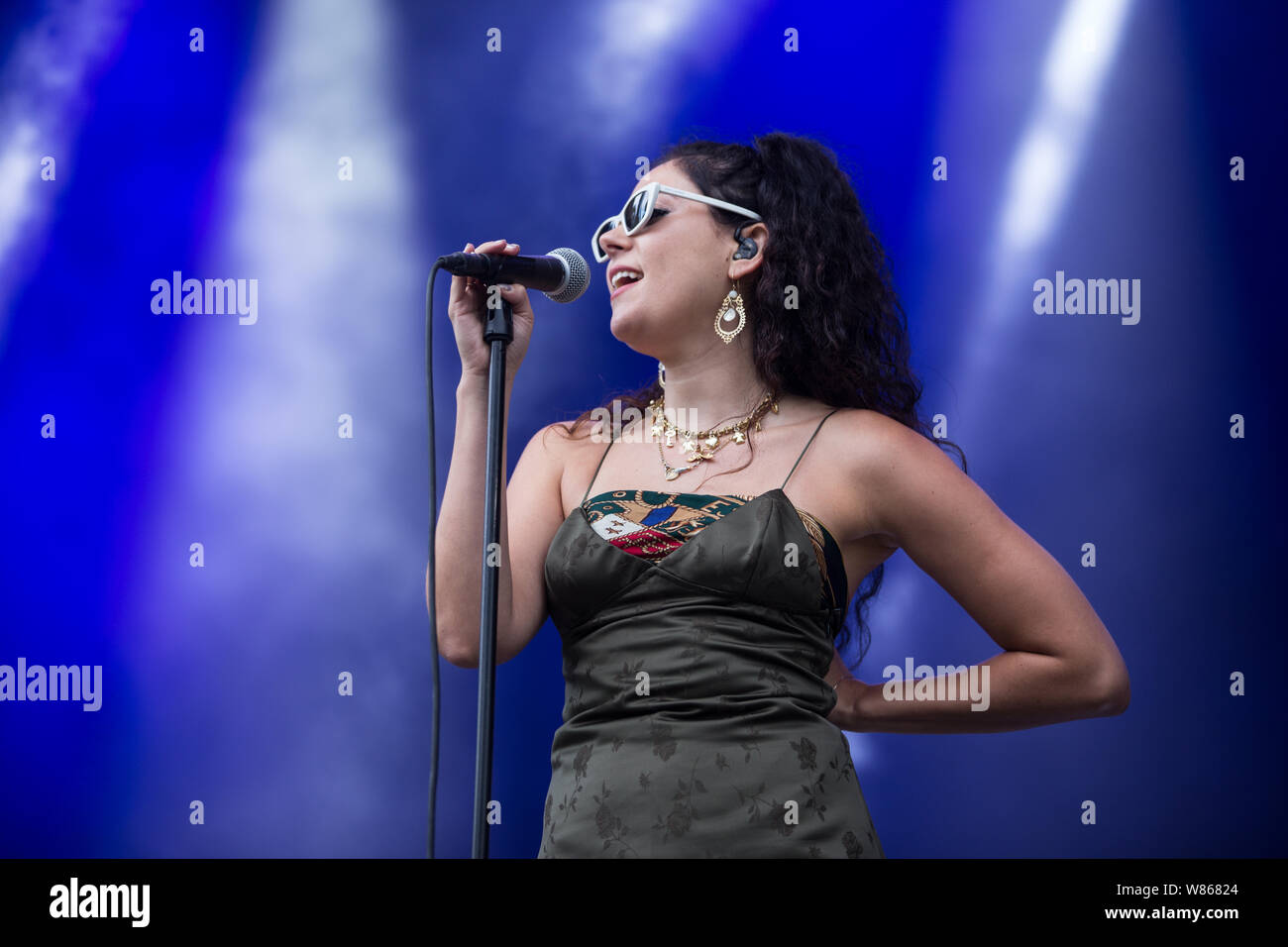 Eliza sophie caird doolittle hi-res stock photography and images - Alamy