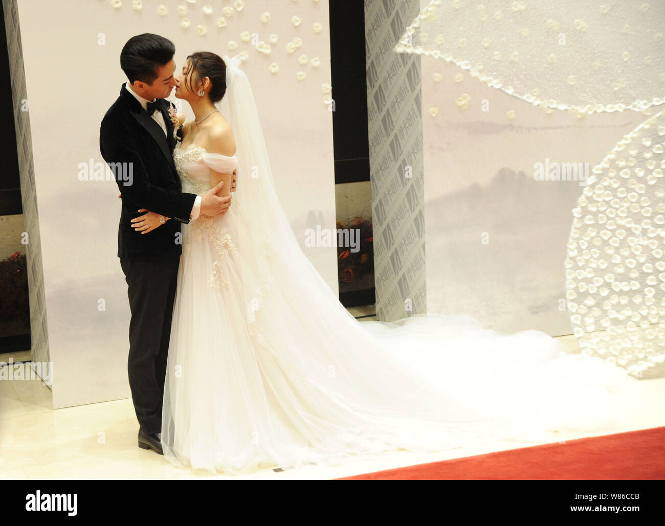 Michelle kiss hi-res stock photography and images - Alamy