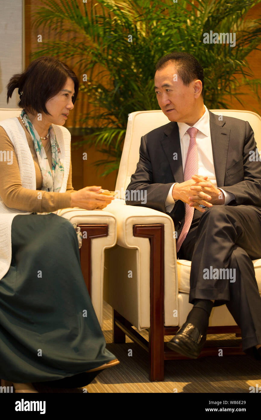 Dong Mingzhu, left, Chairwoman and President of Gree Electric ...