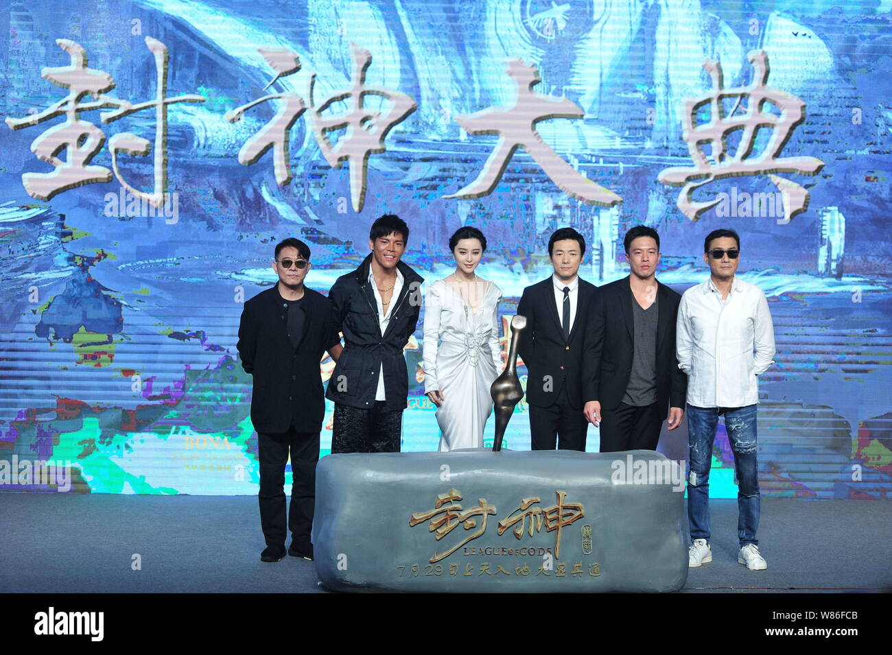 (From left) Chinese kungfu star Jet Li, Hong Kong actor Jacky Heung ...