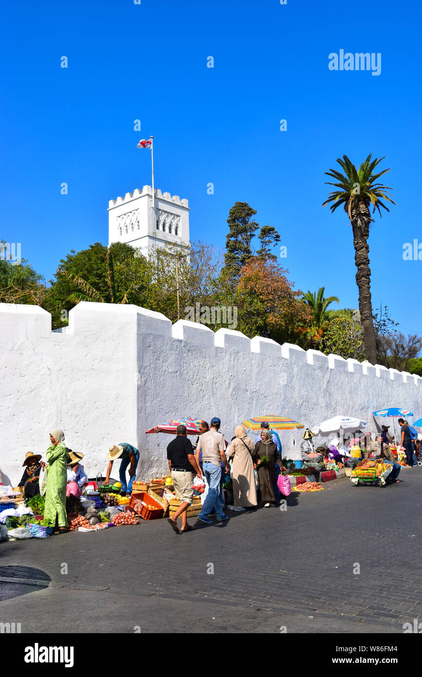 Traditional berber costume hi-res stock photography and images - Alamy