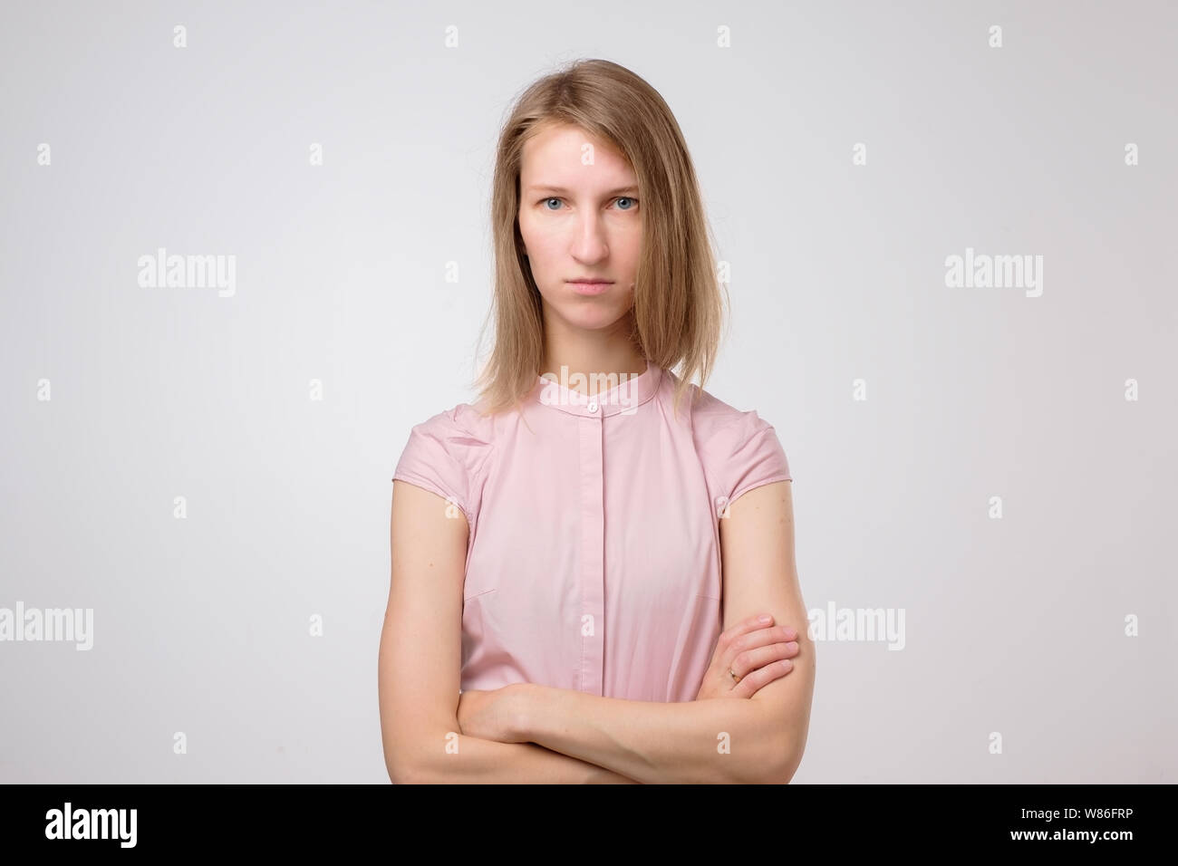 Disagree face expression hi-res stock photography and images - Alamy