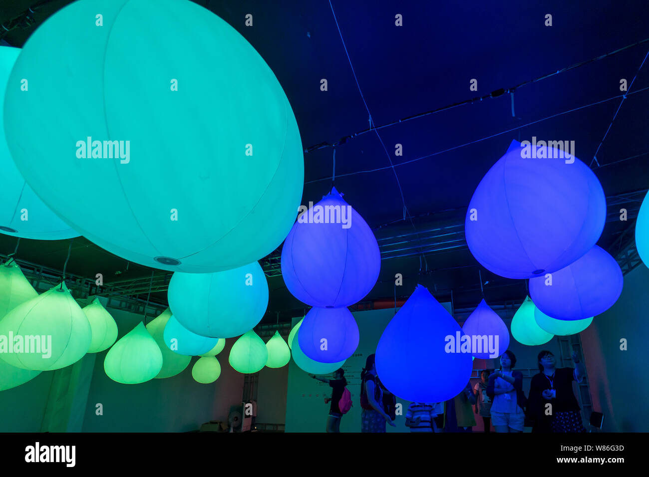 Giant raindrop hi-res stock photography and images - Alamy