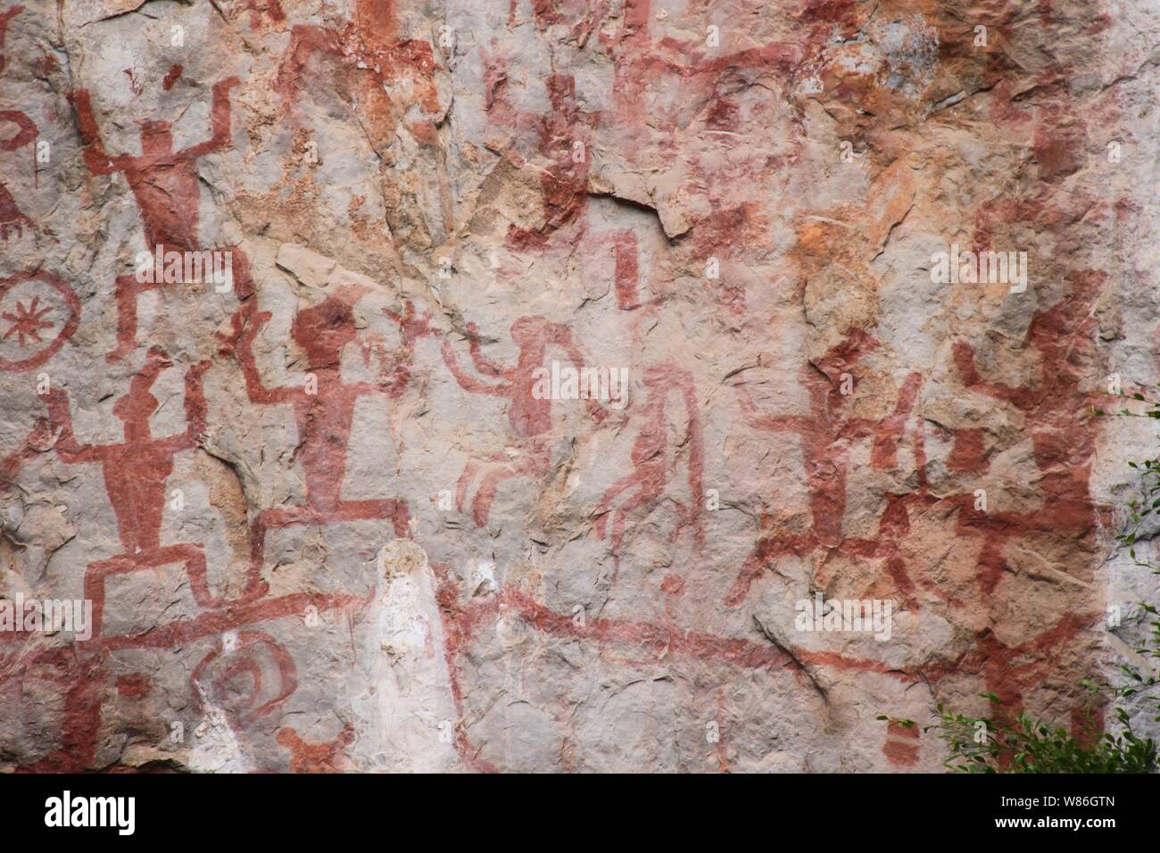 Huashan rock paintings hi-res stock photography and images - Alamy
