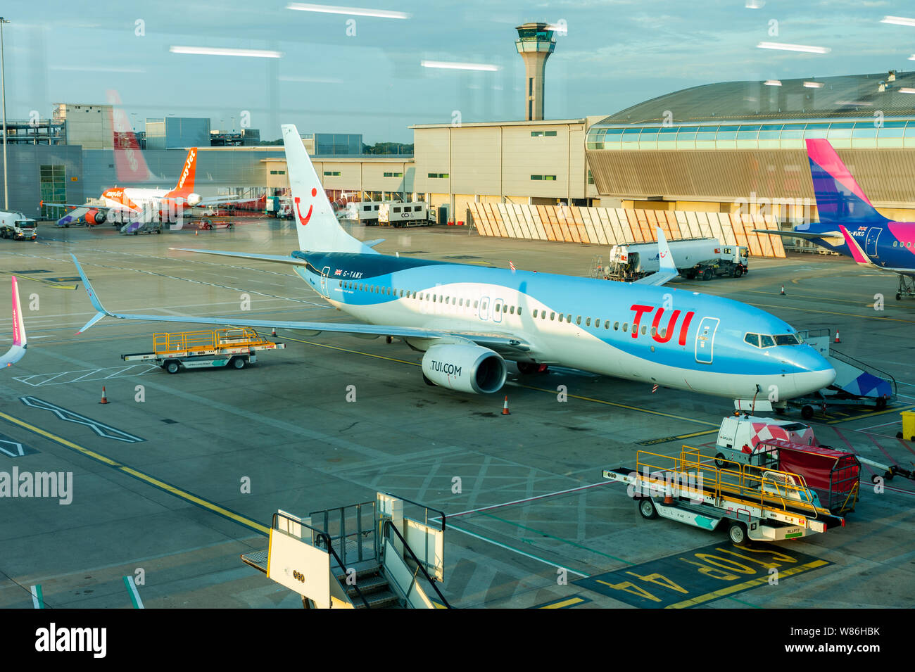 Tui airplane aircraft flight hi-res stock photography and images - Alamy
