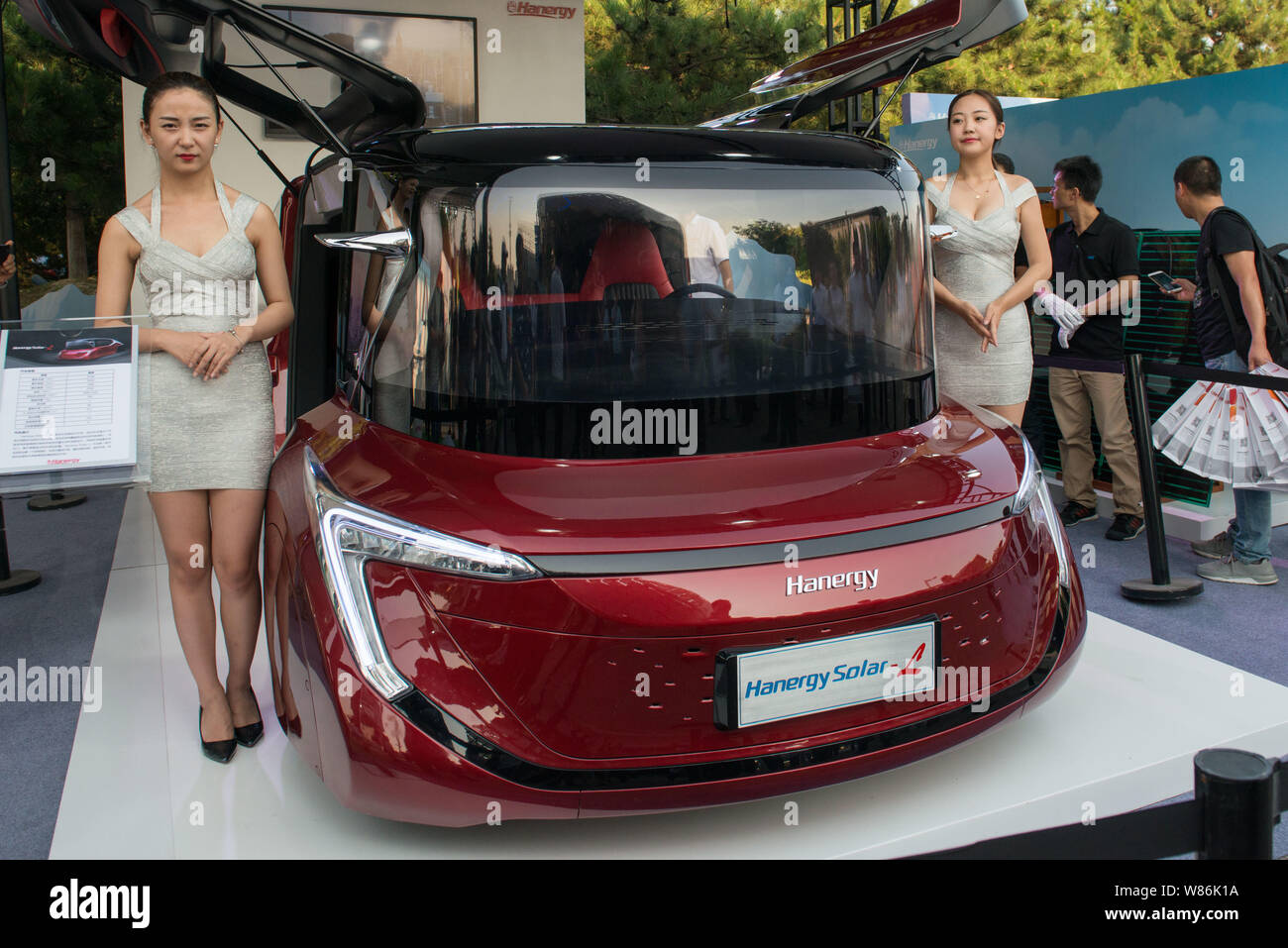 Solar models hi-res stock photography and images - Alamy