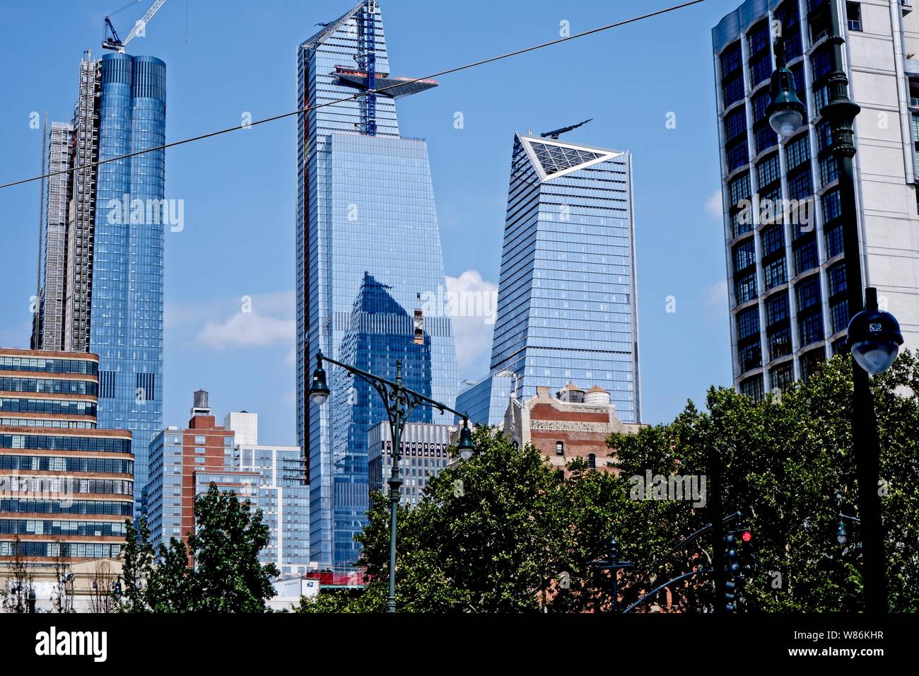 Hudson Yards prior to topping off construction Stock Photo - Alamy