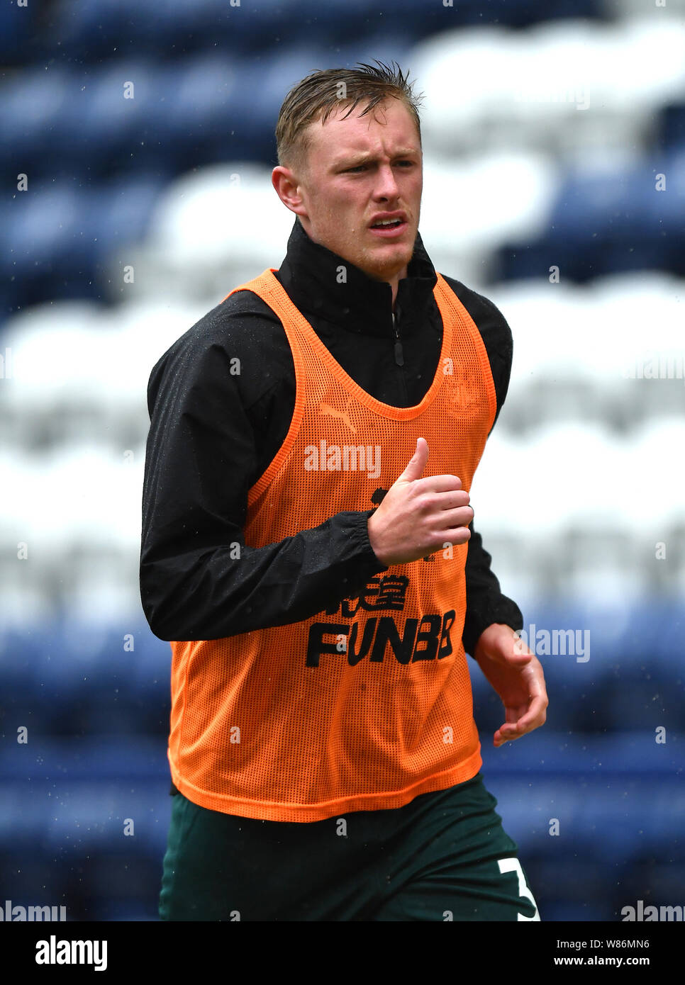 Newcastle United's Sean Longstaff Stock Photo - Alamy