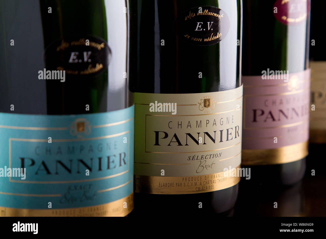 Pannier champagne hi-res stock photography and images - Alamy