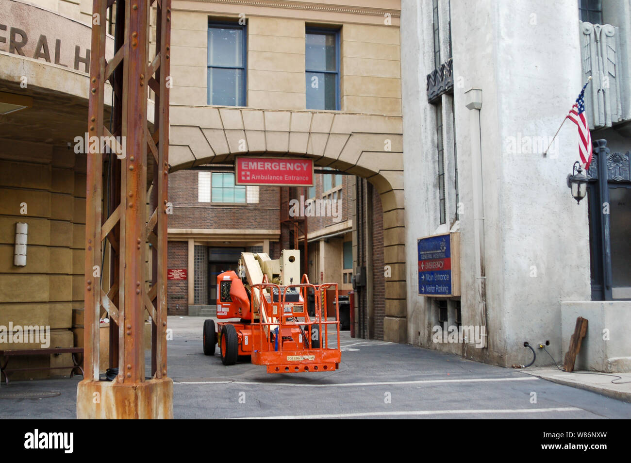 Warner bros studio california hi-res stock photography and images - Alamy