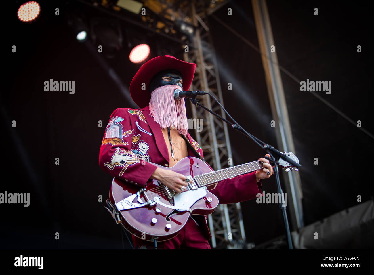 Orville peck singer hi-res stock photography and images - Alamy