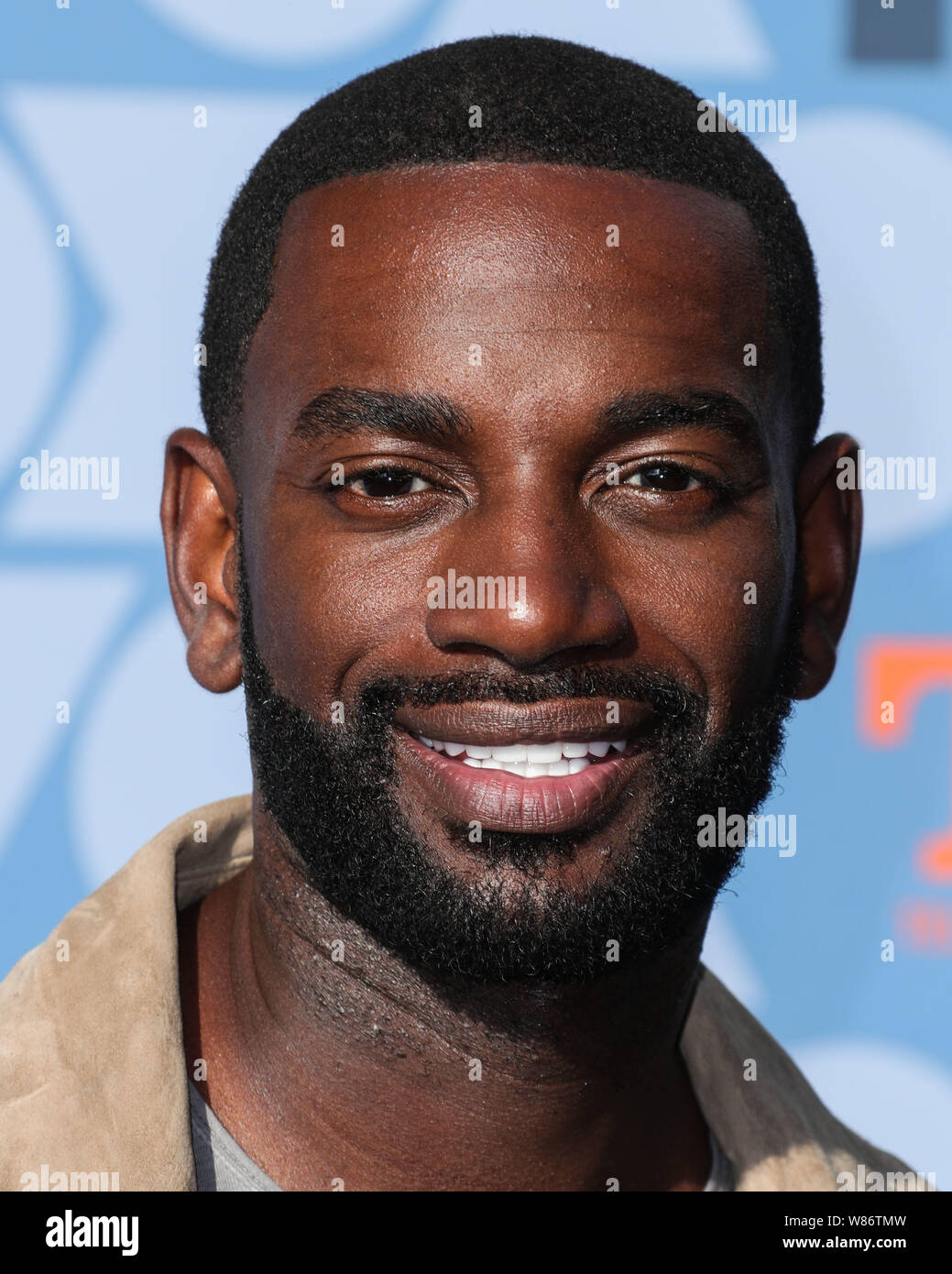 LOS ANGELES, CALIFORNIA, USA - AUGUST 07: Actor Mo McRae arrives at the ...